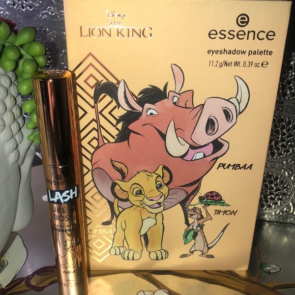 Disney | Makeup | Disney Lion King Collectible Eyeshadow Palette Pumbaa ...